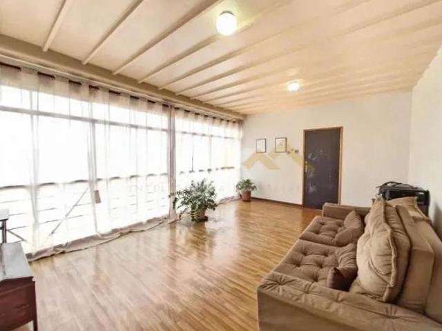 Apartamento à Venda com 03 Quartos no Bairro Sidil em Divinópolis MG