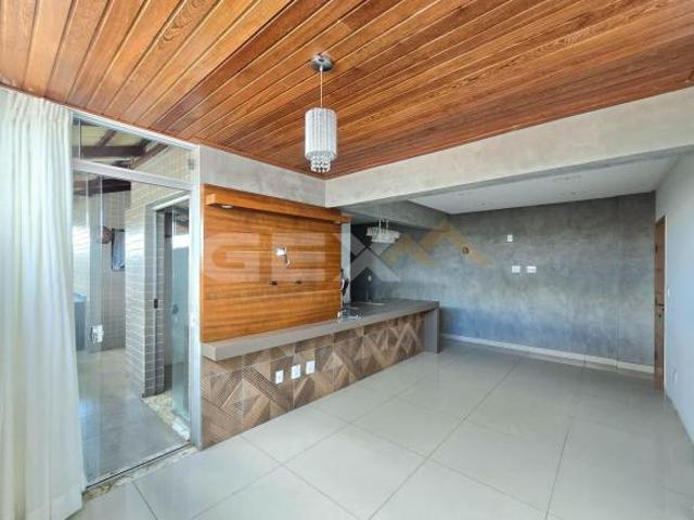 Apartamento à Venda com 03 Quartos no Centro de Divinópolis MG