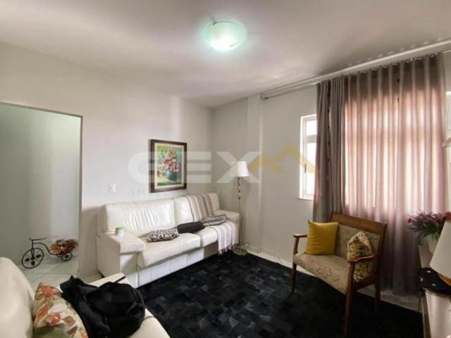 Apartamento à Venda com 03 Quartos no Centro de Divinópolis MG