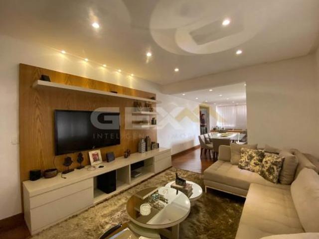 Apartamento à Venda com 03 Quartos no Centro de Divinópolis MG