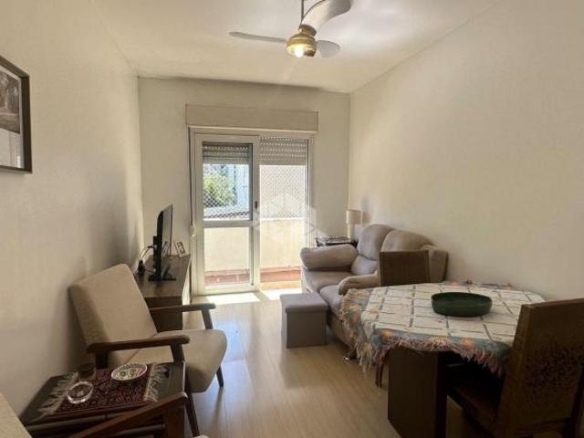 Apartamento a venda com 01 quarto e 01 vaga coberta no bairro Passo da Areia