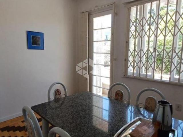 Apartamento à venda com 02 dormitórios, mobiliado, com 57m² no bairro São Geraldo Porto Alegre R