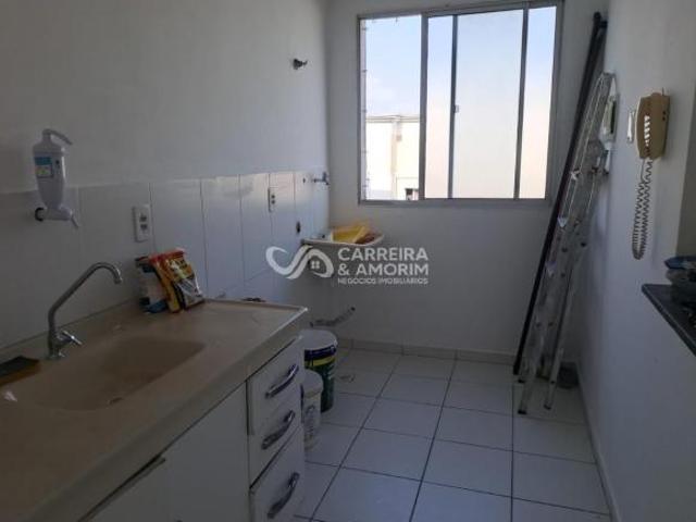 APARTAMENTO A VENDA COM 02 DORMITÓRIOS. SALA 2 AMBIENTES. VAGA DE GARAGEM NO HORTO DO YPE / PARQUE M