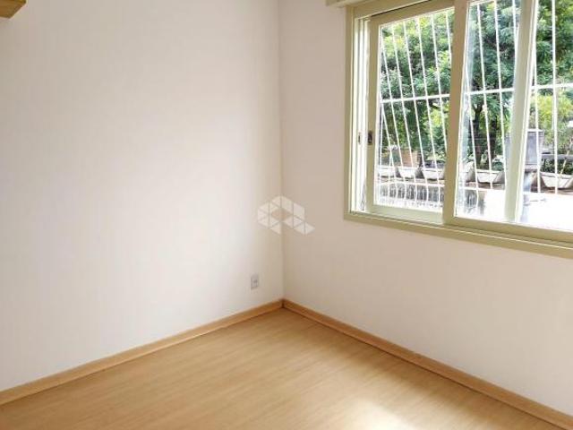 Apartamento à venda com 02 quartos na Avenida Ijuí no bairro Petrópolis em Porto Alegre / RS