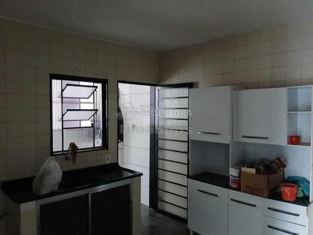 Apartamento a venda com 02 quartos