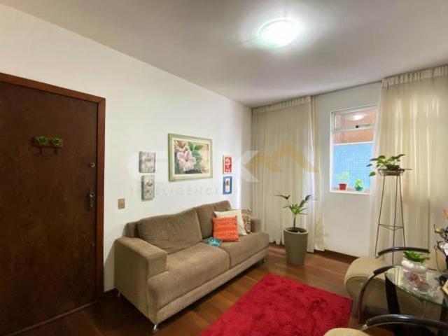 Apartamento à Venda com 04 Quartos no Centro de Divinópolis MG