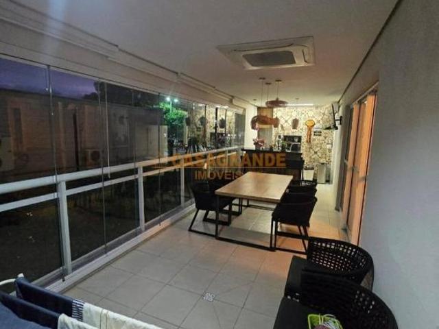 Apartamento a venda com 04 quartos no Condomínio Royal Park
