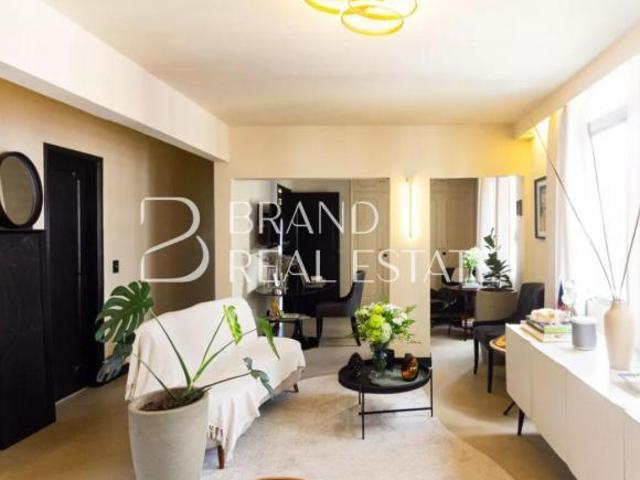 Apartamento à venda com 100m², 3 quartos e 1 vaga em Moema