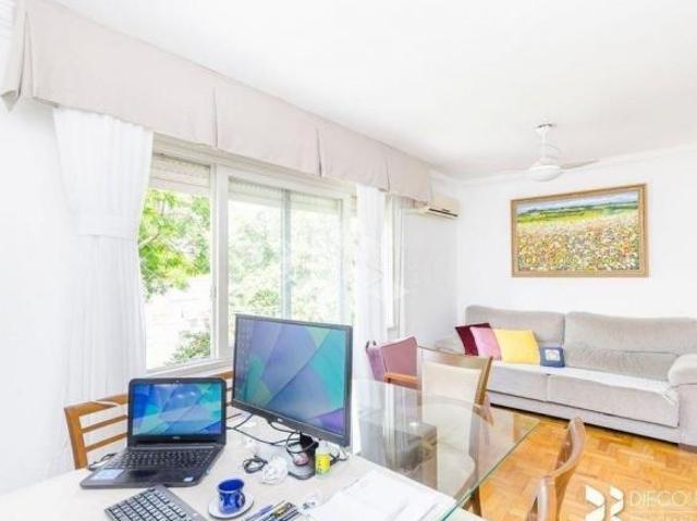 Apartamento á venda com 101m 3 quartos no bairro Petrópolis