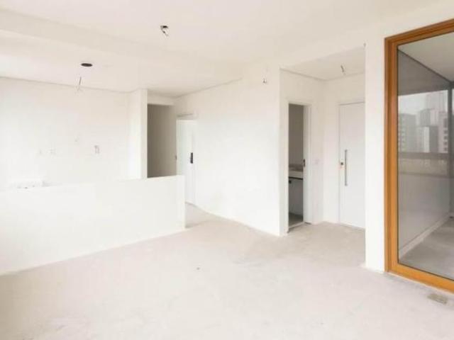 Apartamento à venda com 105m², 2 quartos e 2 vagas.