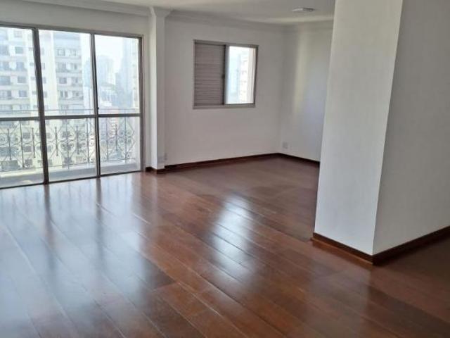 Apartamento à venda com 105m², 3 quartos sendo 1 suíte e 2 vagas Vila Andrade