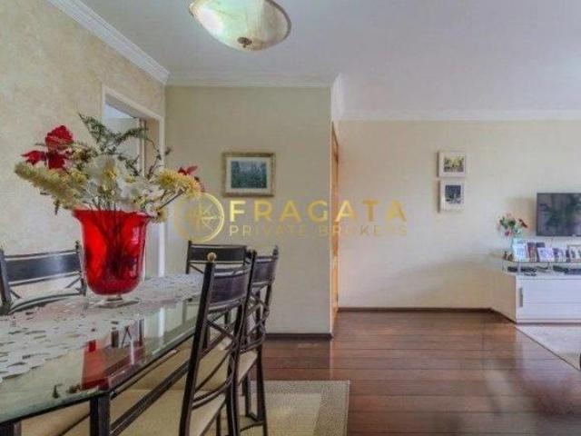 Apartamento à venda com 108 m² 3 quartos sendo 1 suíte e 2 vagas Pompeia/SP