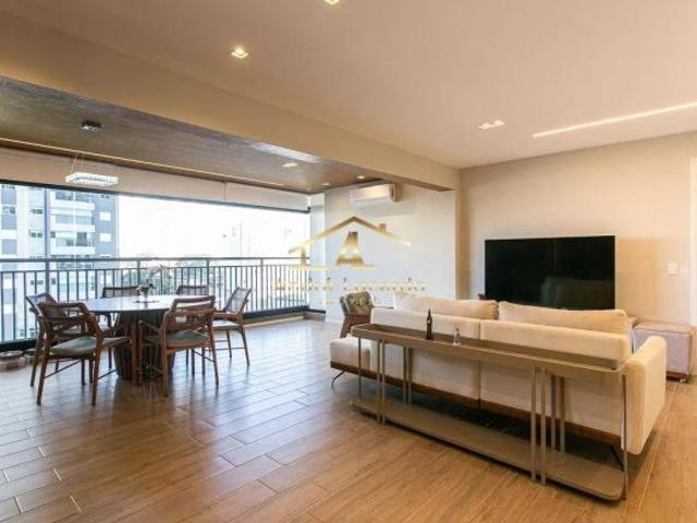 Apartamento à venda com 109m², 2 suites e 2 vagas Tatuapé