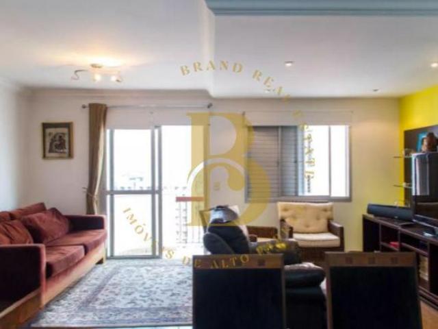 Apartamento à venda com 111 m², 4 quartos sendo 2 suítes, e próximo ao Metrô, na Vila Clementino