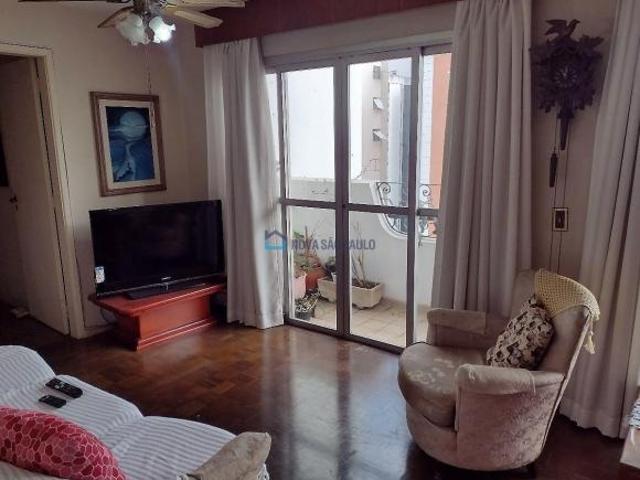 Apartamento à venda com 113 m² e Varanda Próximo ao Metrô Campo Belo