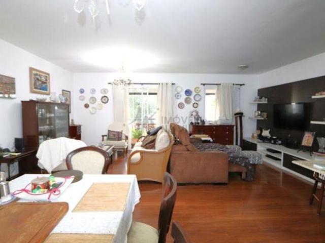 APARTAMENTO À VENDA COM 113M², 3 DORMITÓRIOS, PRÓXIMO AO METRÔ