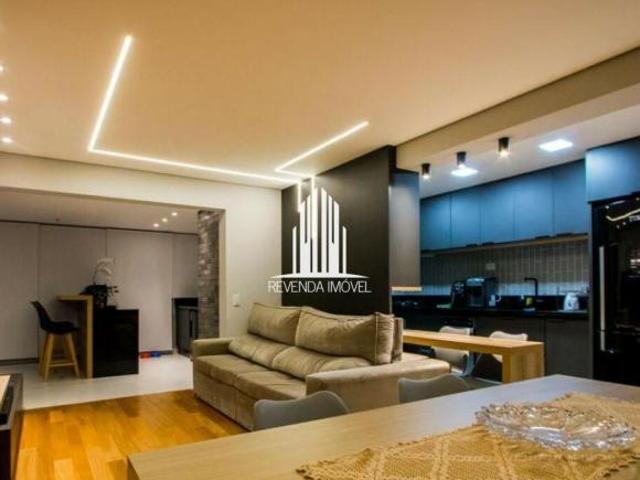 Apartamento à venda com 113m², 3 quartos sendo 3 suites e 2 vagas
