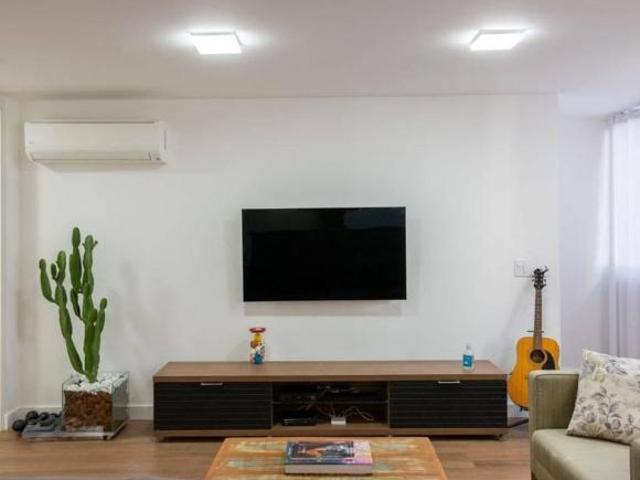 Apartamento à venda com 118m², 3 quartos e 1 vaga.