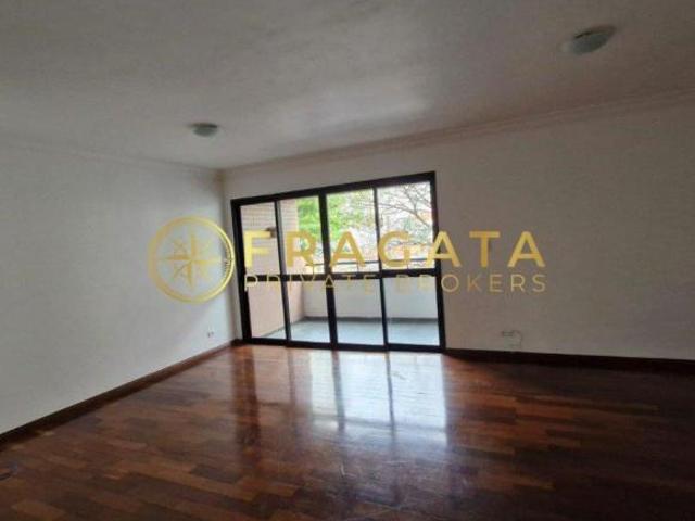 Apartamento à venda com 120m² 3 dormitórios, sendo 1 suíte, e 2 vagas de garagem Pompeia São