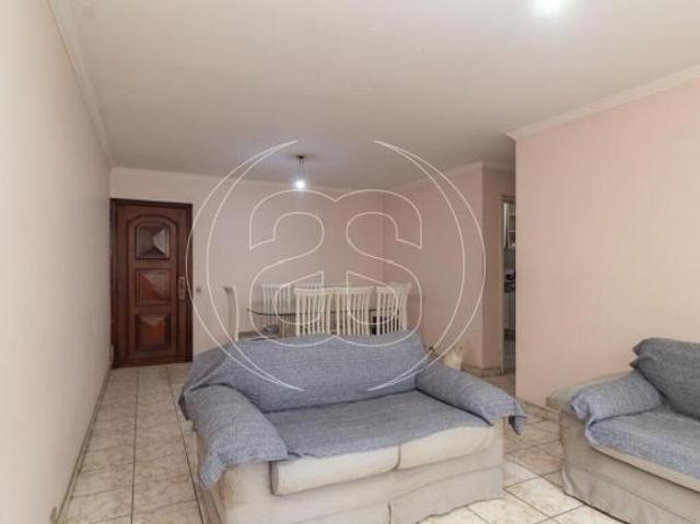 APARTAMENTO À VENDA COM 121M², 3 QUARTOS SENDO 1 SUÍTE E 2 VAGAS DE GARAGEM