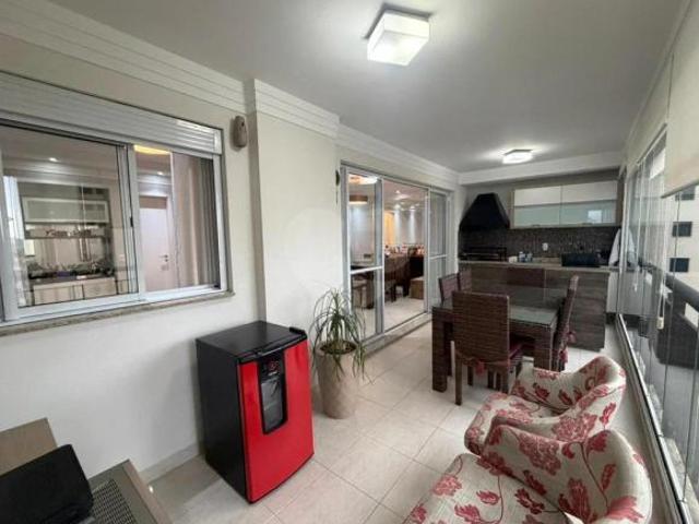 Apartamento à venda com 122m², 3 dormitórios, 1 suíte e 2 vagas no Mandaqui