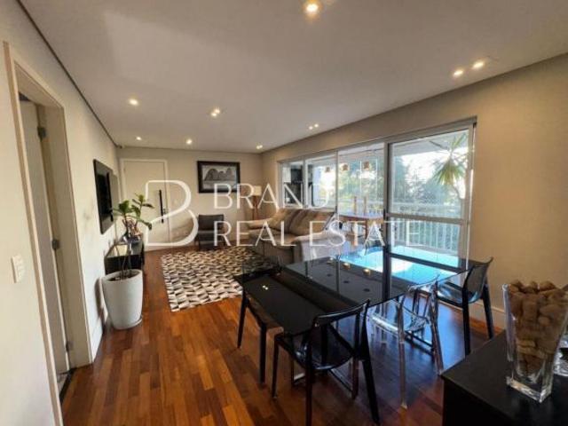 Apartamento á venda com 125 m², 3 suítes e 02 vagas no bairro Morumbi