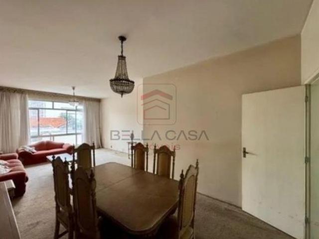 Apartamento à venda com 125m², 3 quartos e 1 vaga