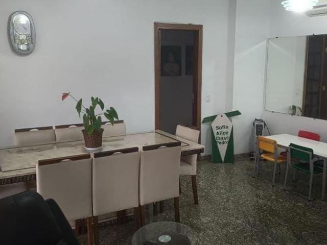 Apartamento à Venda com 127 m², com 03 dorm 01 suíte e 02 vagas