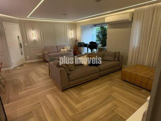 Apartamento à venda com 127m², 3 quartos e 3 vagas