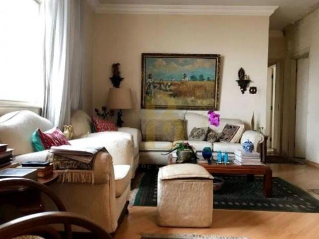 Apartamento á venda com 130 m², 3 quartos sendo 1 suíte à venda no bairro Higienópolis