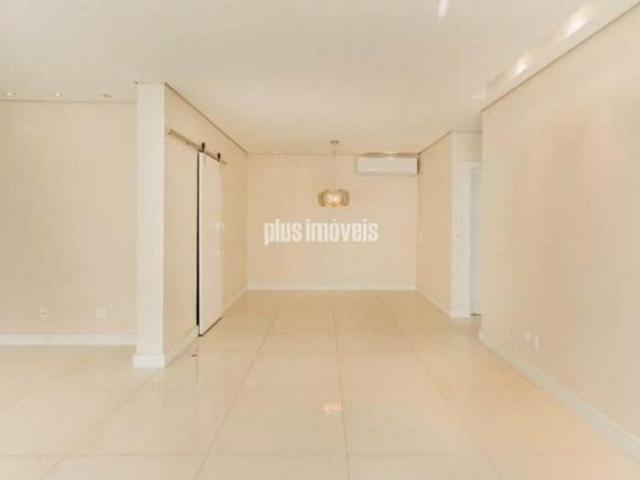 Apartamento à venda com 130m², 3 quartos e 1 vaga