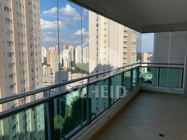 Apartamento à venda com 131m², 2 suíte e 2 vagas