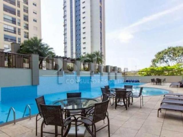 Apartamento à venda com 131m², 3 suítes e 2 vagas fixas