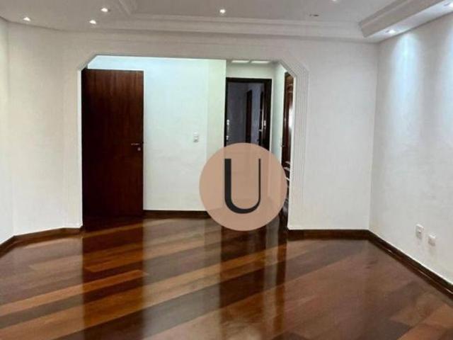 Apartamento a venda com 135M2, em frente a Praça