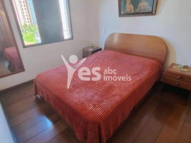 Apartamento a venda com 137m² de área útil, sendo 3 dormitórios, 1 suíte e 3 vag
