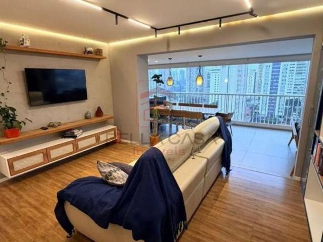 Apartamento à venda com 137m², 3 quartos e 2 vagas