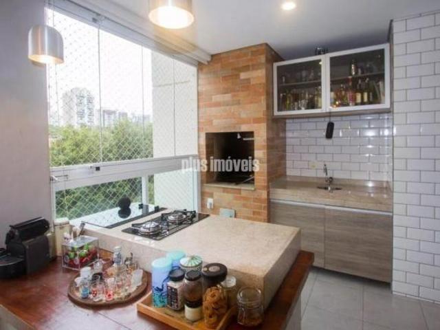 Apartamento à venda com 138m², 3 quartos e 2 vagas