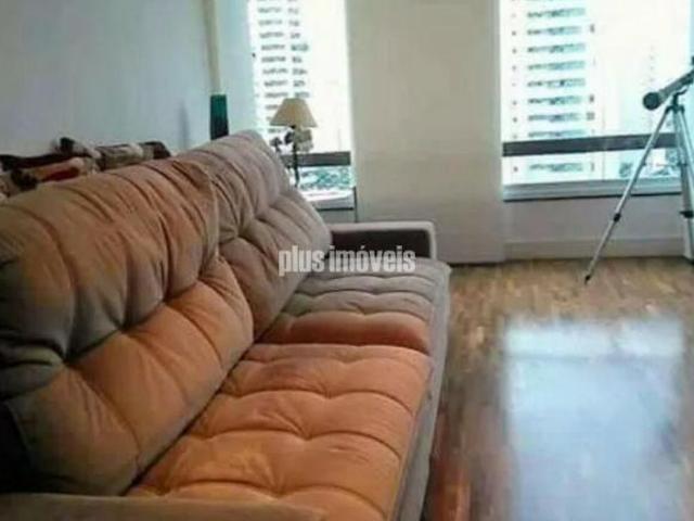 Apartamento à venda com 140m² muito bem distribuídos