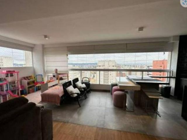Apartamento a venda com 140m² sendo 3 dormitórios 3 suítes 5 banheiros 3 vagas Condomínio Edifício T