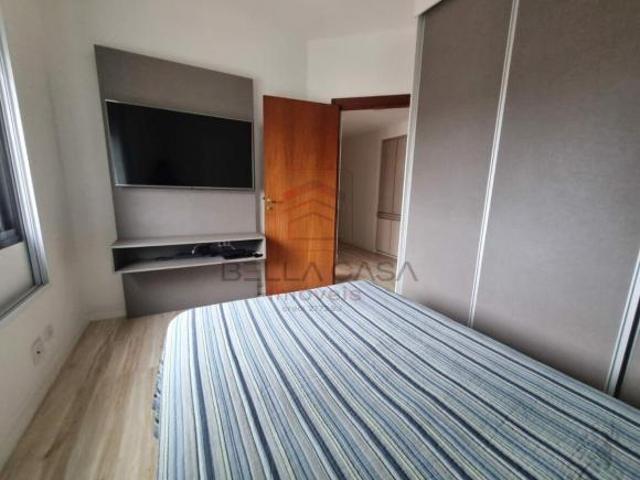 Apartamento à venda com 140m², 3 dormitórios e 3 vagas Vila Regente Feijo