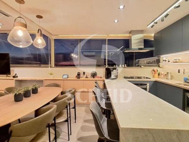 Apartamento à venda com 140m², 3 quartos e 2 vagas