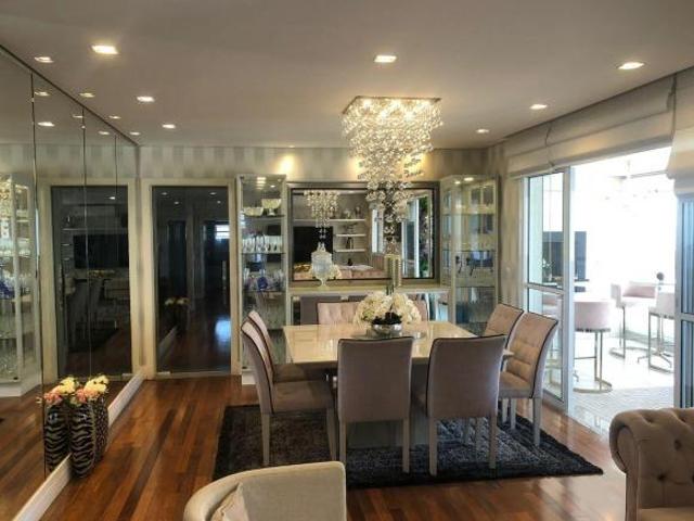 Apartamento à venda com 140m², 3 quartos e 2 vagas.FL58