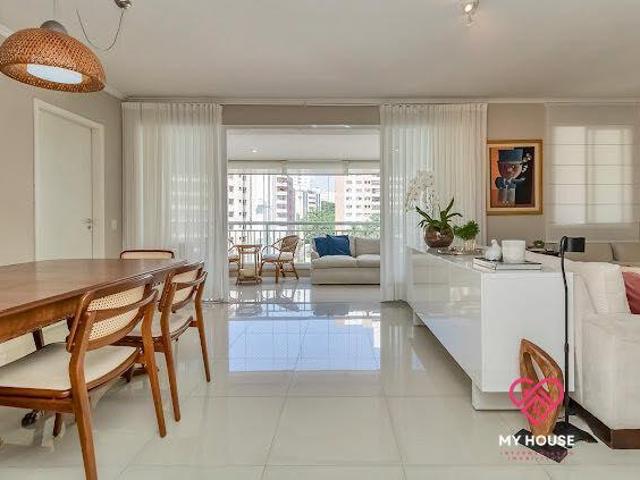 Apartamento à venda com 141m², 3 quartos e 2 vagas