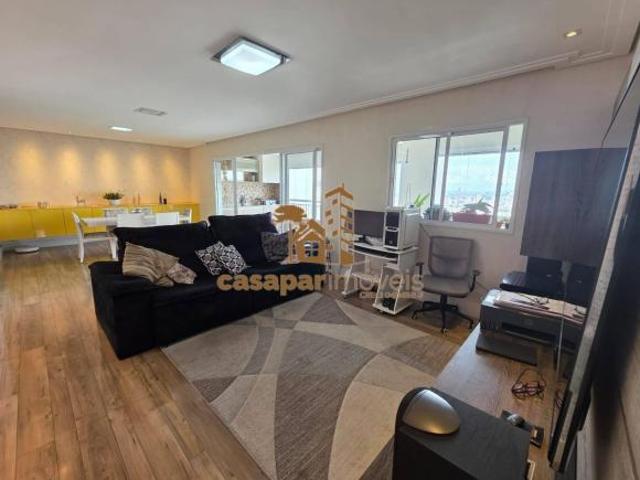 Apartamento à Venda com 146m², 3 Suítes e Andar Alto com 3 Vagas