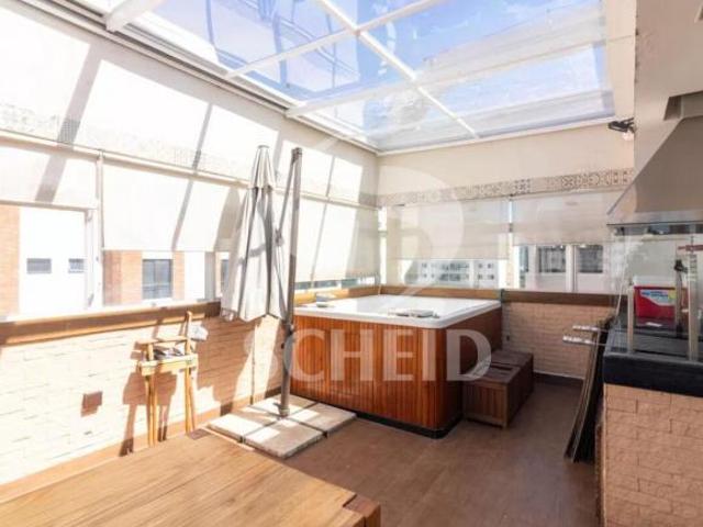 Apartamento à venda com 147m², 3 quartos e 3 vagas