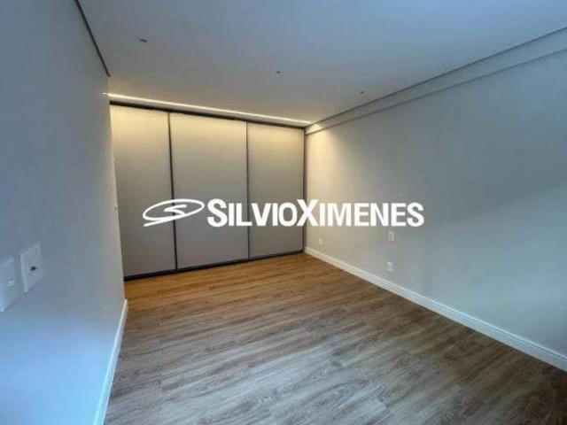 Apartamento à venda com 148m², 3 quartos e 3 vagas
