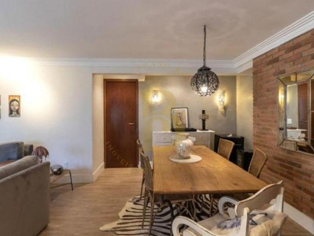 Apartamento à venda com 149 m², 4 quartos sendo 1 suíte, em Moema Pássaros