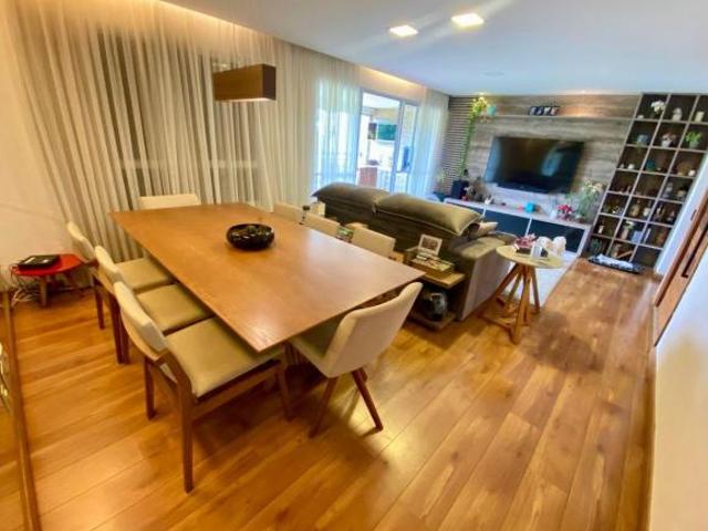 Apartamento à venda com 151m², 3 quartos e 2 vagas