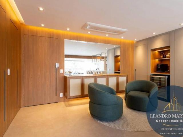 Apartamento à venda com 153 m² e 3 suítes em Moema São Paulo