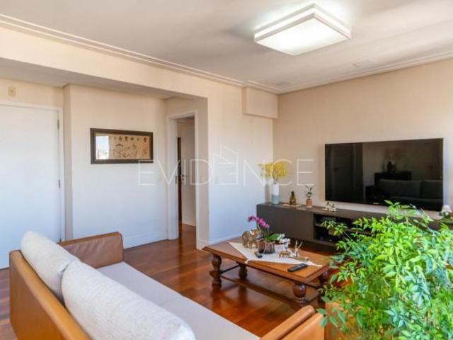 Apartamento à venda com 157 m², 3 Suítes, 4 Vagas e VARANDA GOURMET no Jardim Anália Franco